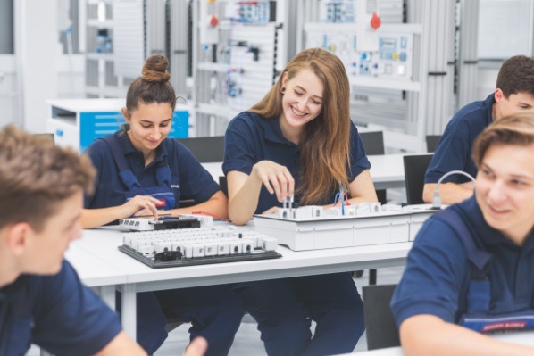 How Festo LX makes learning more individual and fun.